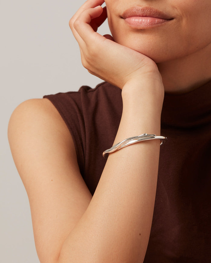 Colette Silver Bangle Bracelet for Women | JENNY BIRD Canada