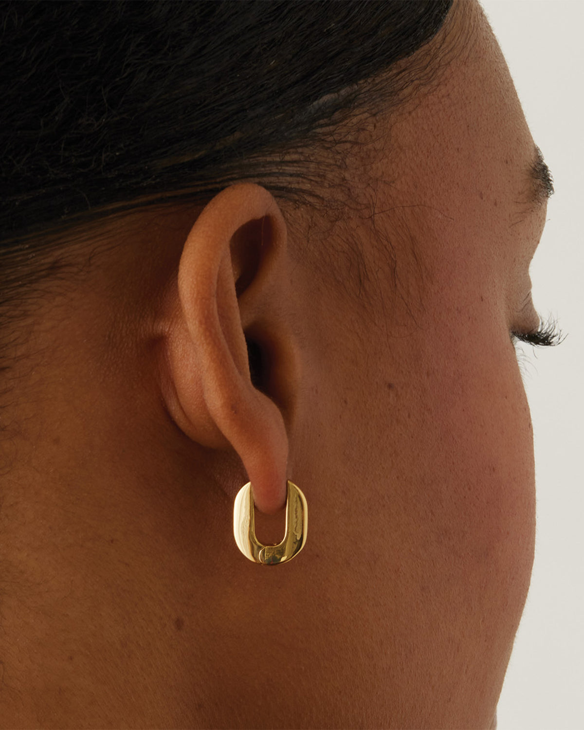 Teeni Toni Huggie Earrings Gold | JENNY BIRD Canada