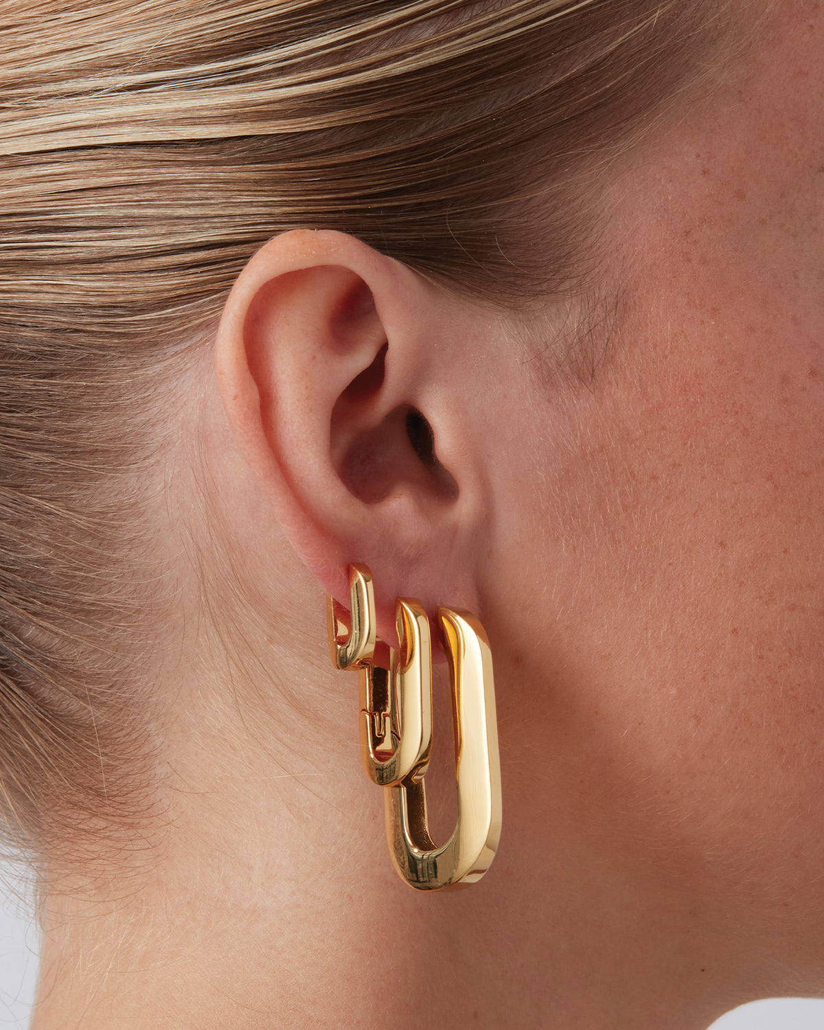 Mega U-Link Earrings Gold | JENNY BIRD Canada
